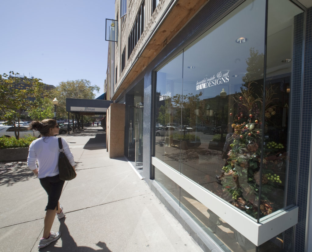 Former home to Arensberg Shoes set to become home to furniture store ...